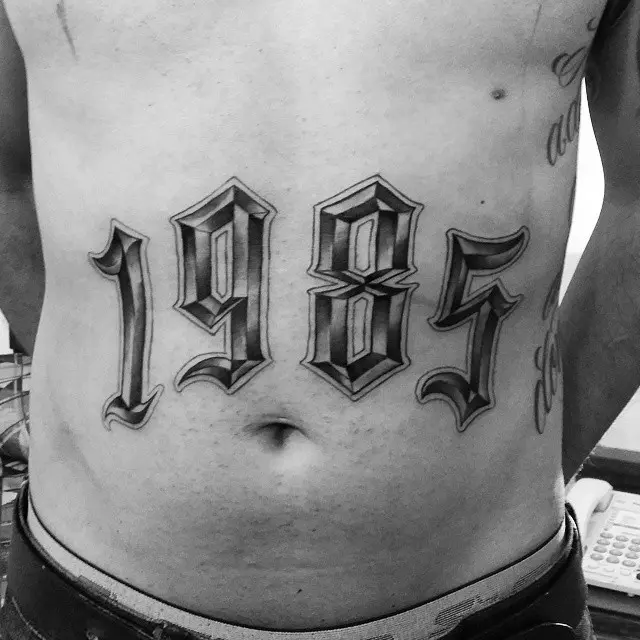 Tatuajes de números góticos. Tatúatelos con nosotros, Ink Factory Tattoos
